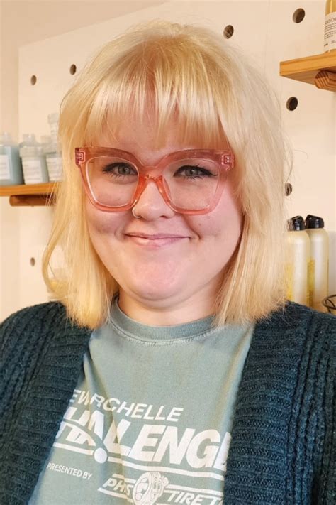 25 Best Short Haircuts For Chubby Faces Fabbon
