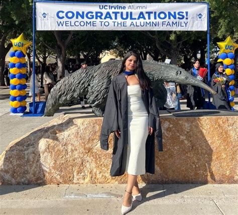 Anteaters Celebrate At December Commencement Uc Irvine Donald Bren School Of Information