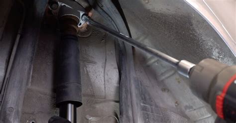 How To Change Rear Shock Absorbers On Skoda Fabia Y Replacement Guide
