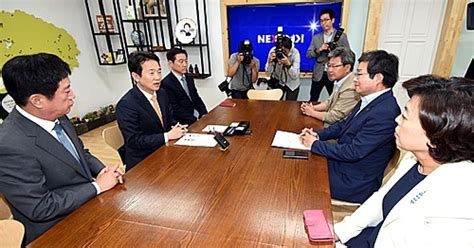 모두발언하는 남경필 지사