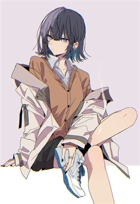 Short Haired Cutie Rmoesmoking