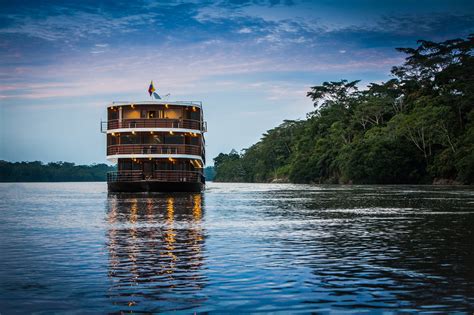 Un Crucero Por La Amazonía Ecuatoriana En Busca Del Mítico Delfín