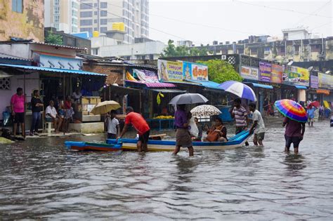 Heavy Rains Lash Chennai Three Dead India New England News