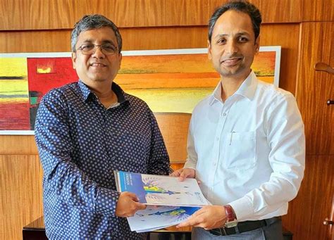 Shoeb Chowdhury Meets Manish Tiwari The Asian Age Online Bangladesh