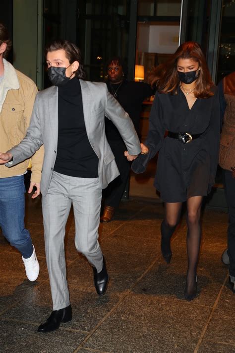 헐리우드 내기준 젠데이야and톰 홀랜드 레전드 커플 사진