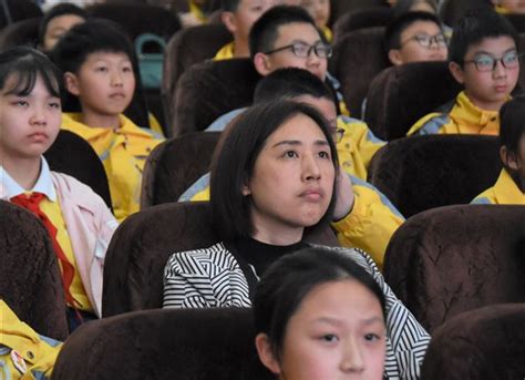 我校附小举行第十二期教师讲堂乱世枭雄曹操 成都棠湖外国语学校 tangwai