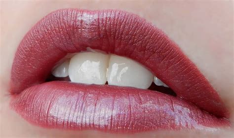 2 Layers Caramel Apple LipSense 1 Layer Mauve Ice LipSense Topped With