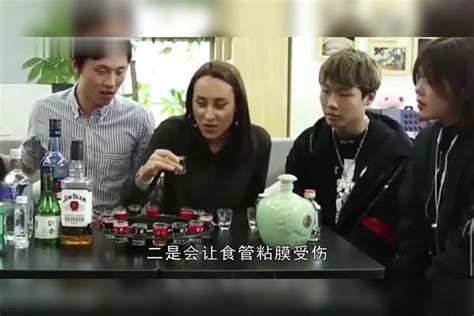 夏天经常喝这2种水，容易引来食管癌！你爸妈也在喝！爸妈夏天