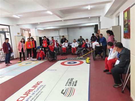 绿园区残疾人冰壶队全力迎战2019年长春市残疾人旱地冰壶比赛
