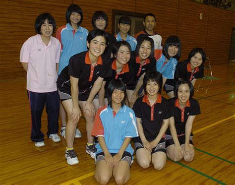 女子バドミントン団体で初優勝を果たした聖心ウルスラ学園