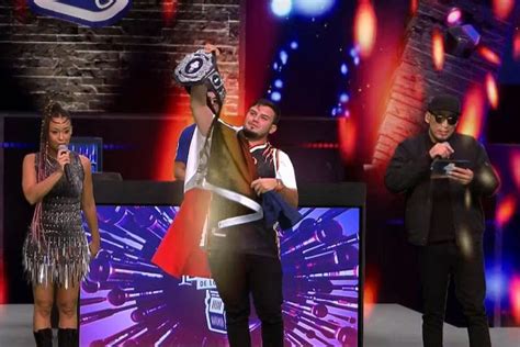 Rapder Se Proclama Campeón De Red Bull Batalla De Los Gallos 2020