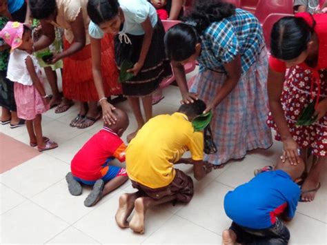 My Wish Foundation අවුරුද්ද දවසේ පිළිකා රෝහලේ පුංචි පැටව් ටිකක් තමන්ව මේ ලෝකෙට බිහි කරලා කවල