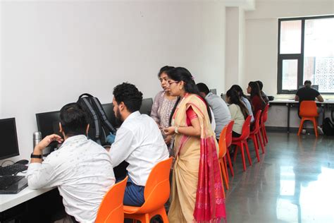 Design Analysis Using Spss By Dr Sonika Chaudhary Rishihood