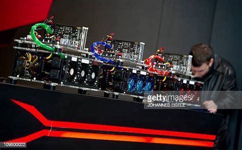 Compute Hardware Photos And Premium High Res Pictures Getty Images