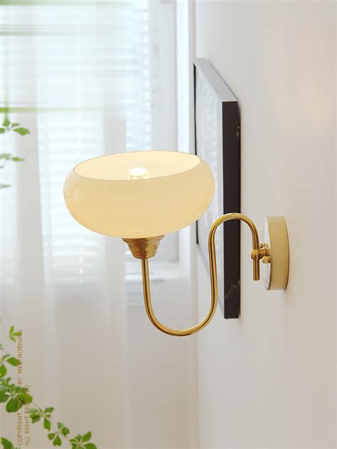 Nova Glass Wall Light Radilum