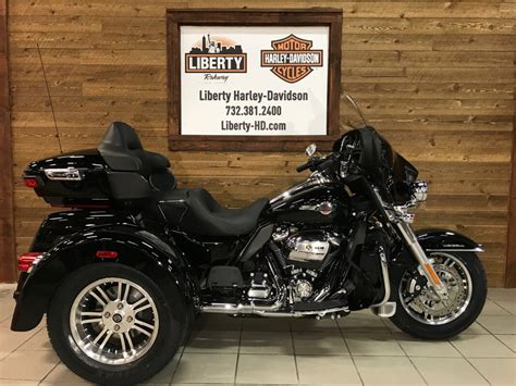2018 Harley Davidson Tri Glide Ultra Vivid Black Lancaster Harley