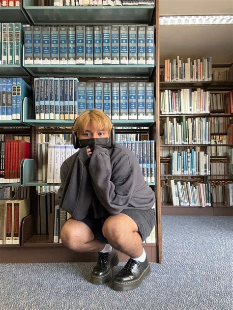 Library Pose Poses Library