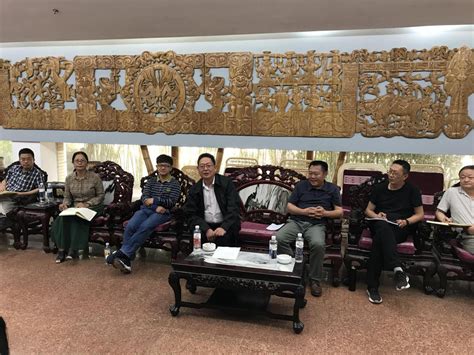 昆明理工大学艺术与传媒学院赴云南民族博物馆举行馆校合作教学科研实习基地挂牌成立仪式 艺术与传媒学院