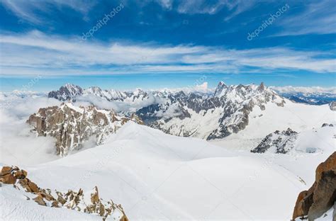 Mont Blanc Vista De Verano Macizo De Montaña Rocosa Desde Aiguille Du