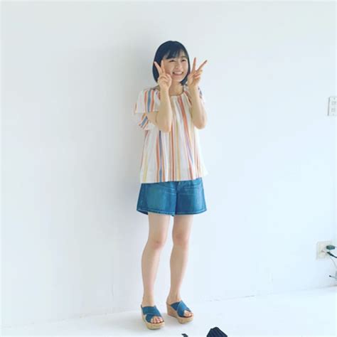 森七菜 発売中の「ビッグコミックスピリッツ」表紙をさせていただいていますもうご覧になって頂けましたか？？ 新海誠監督の絵とコラボした
