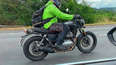 Royal Enfield Interceptor Based Scrambler 650 Spotted Testing Bikewale