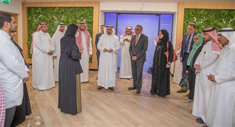 وزارة الصحة السعودية On Twitter معالي وزير الصحة يلتقي بمدير عام