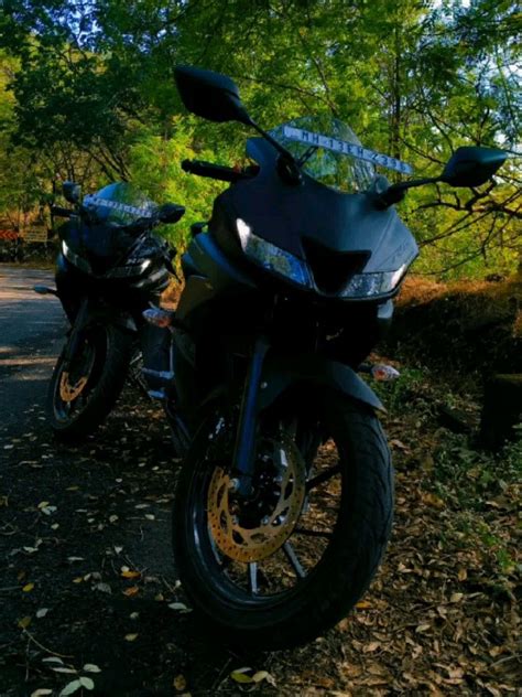 Yamaha R1 V3 And Yamaha R1 V4