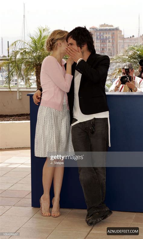 Pell James Feet Aznudefeet