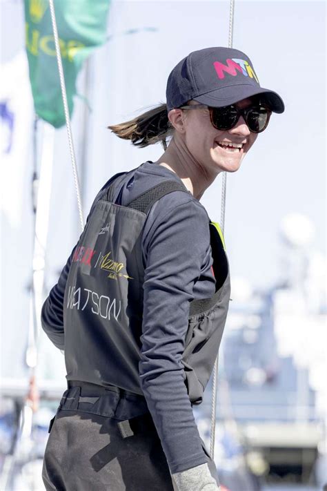 Jessica Watson Arrives In Hobart To Great Fanfare MySailing