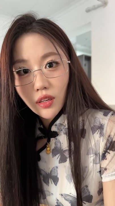 女友閨蜜突然坐上我大腿🫤（下集）完整版 拓拓 短劇 一定要看到最后 内容引起极度舒适 Shorts Fpy 遼寧情侶 辽宁