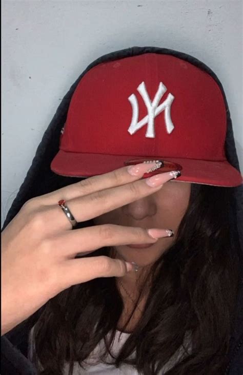 Pin By Javiera Leiva On Styleee Swag Girl Style Girls With Hats