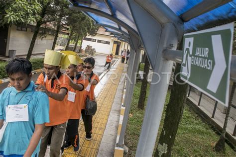 Disaster Simulation Disability Antara Foto