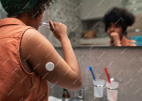 Premium Photo Diabetic Woman Wearing Glucose Patch Sensor