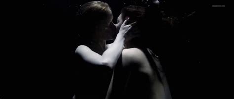 Naked Maria Olsen In Sum Einglar Vit Falla