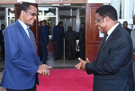 WAZIRI MKUU MAJALIWA AKIZUNGUMZA NA DKT JINGU Full Shangwe Blog