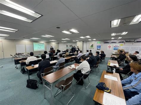 「イベント警備に伴う無線機使用講習会」を開催しました。 関西連合警備業協同組合
