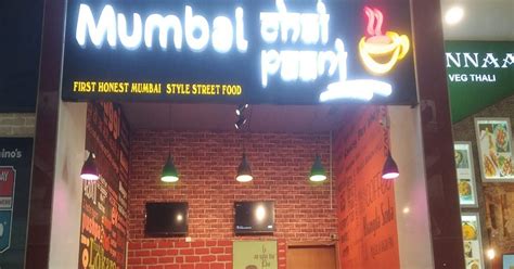 Famous Food बॉलीवुड भेलरांची के इस कैफे में लीजिए मुंबई वाला स्वाद