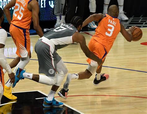 Los Phoenix Suns Se Impusieron Ante Los Clippers Y Se Acercan A Las