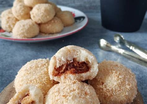 Resep Kue Kering Bawang Goreng Dan Abon Sapi Oleh Dina Ummu Khal Kitchen Cookpad
