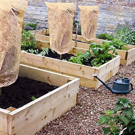 Agfabric Polystyrene Frost Blanket Common 46 Ft X 4 Ft Actual 46