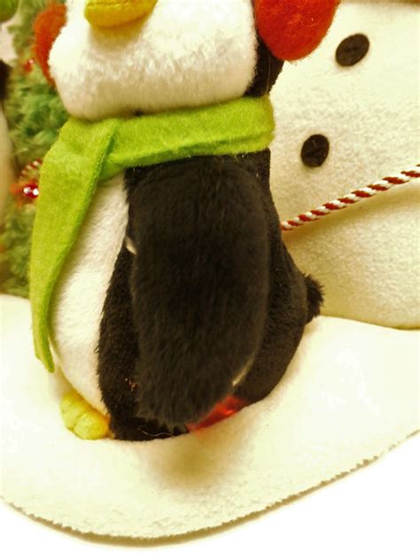 Hallmark Animated Plush Very Merry Trio Snowmen Penguins Musical