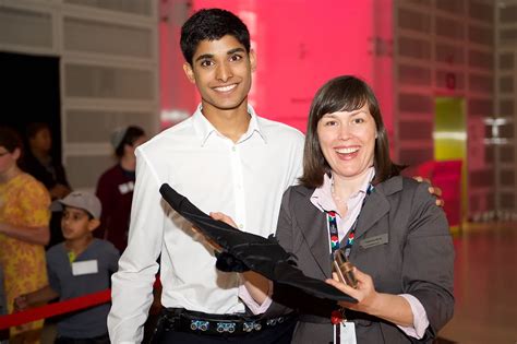 Alex Deans Created Iaid A Hands Free Navigation Device For The