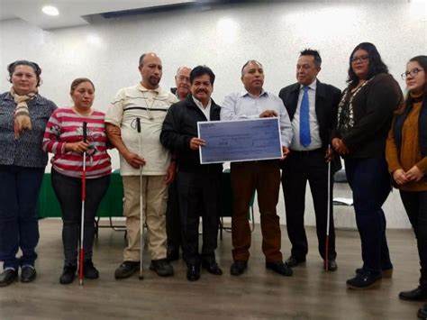 Francisco Chíguil Figueroa Alcalde En Gustavo A Madero Entrega Apoyos