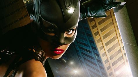 Hally Berry Catwoman Wallpapers Wallpaper Cave
