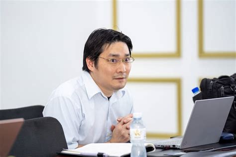 លោកឧកញ៉ាបណ្ឌិតគីម