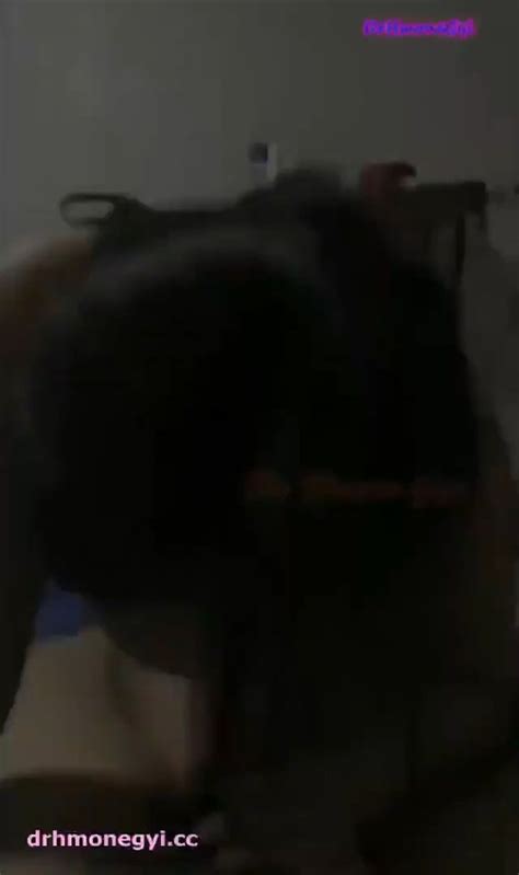 ကင်မရာပါတာဘဲလိုချင်တာ Myanmar Sex Story