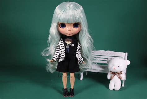 Neo Blythe 녹색 머리 황갈색 피부 반짝이는 귀여운 얼굴을 가진 인형 Custom 관절바디 This Is