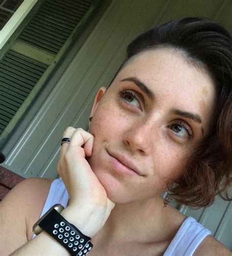 With Summer Comes Freckles R Freckledgirls