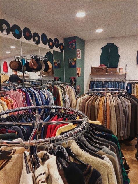 Капитрон Банк Capitron Bank 💼Нээлттэй ажлын байр МАРКЕТИНГИЙН МЕНЕЖЕР Ажлын байранд