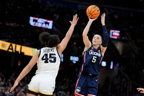 Oregon Man Charged With Stalking Harassing Uconn Basketball Star